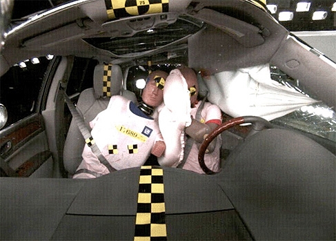 Airbag could cut fatalities from far-side impact collisions