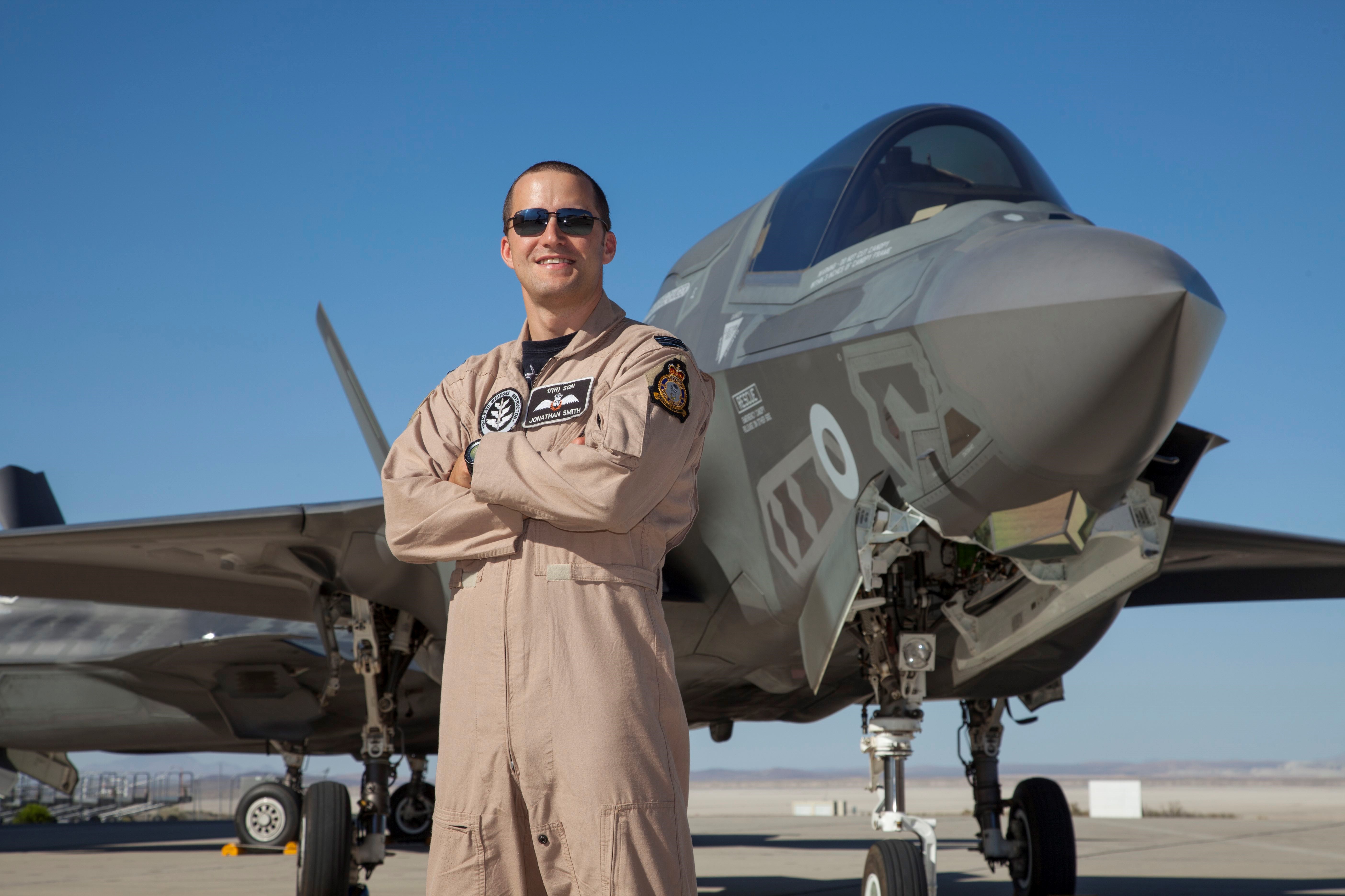 工程师-莱昂纳多发起未来战斗机AI挑战