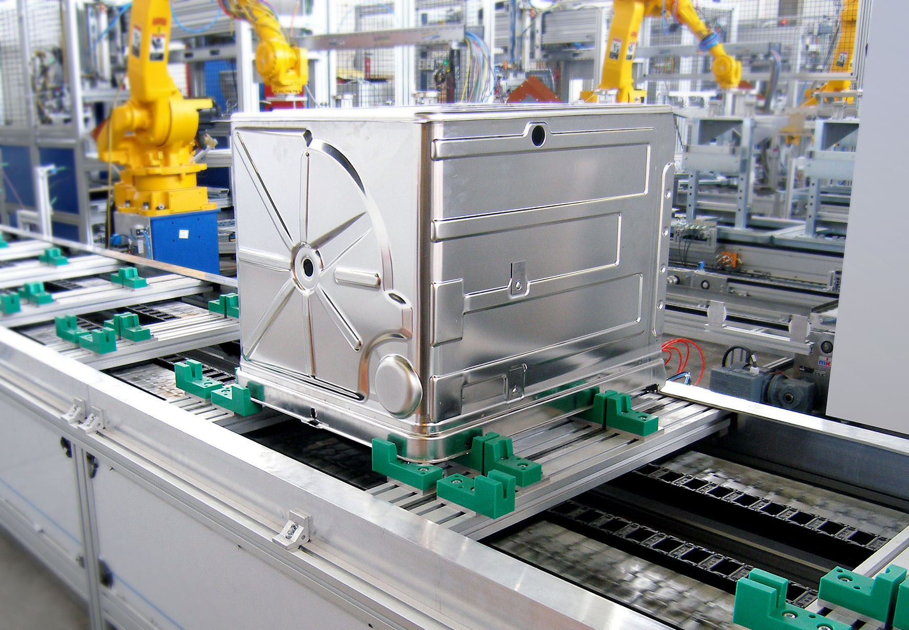 Appliance manufacturer uses accumulating pallet recirculation system